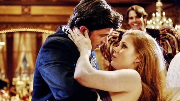 魔法公主来到人类世界,不愿意嫁给王子,却迷恋人间当后妈?