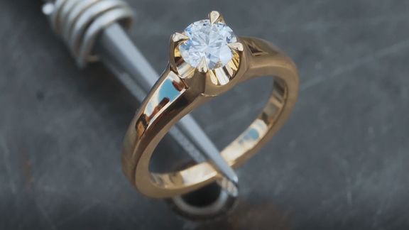 手工钻戒是如何诞生的?六分钟速看一枚手工钻戒的制作过程