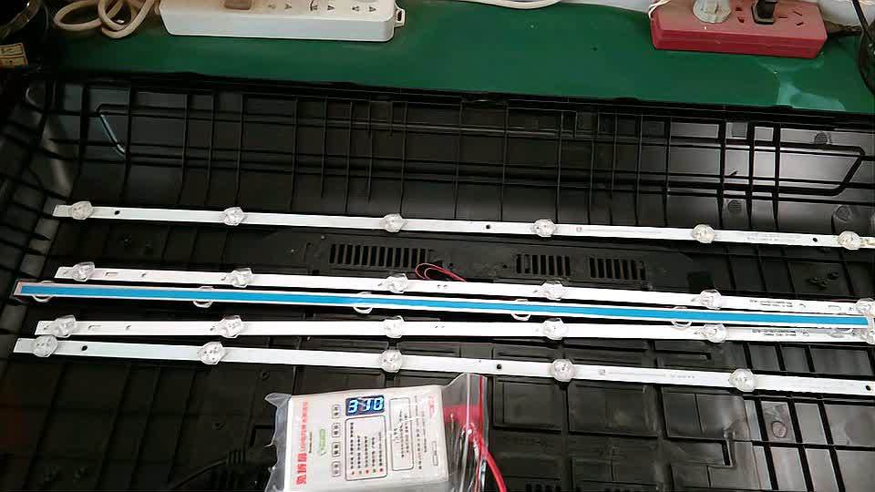 今天教大家液晶电视灯条的测试