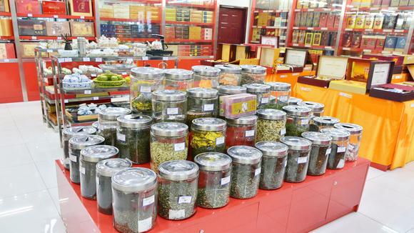 茶叶店卖的生普和熟普,到底有什么区别?看看老板怎么说
