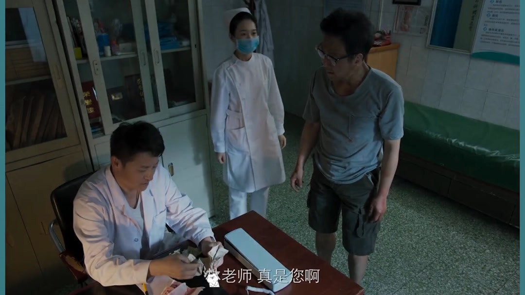 破冰行动:父亲帮儿子戒毒竟以身试毒,不料染上了毒瘾