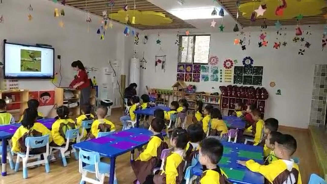 幼儿园最新课堂分享,看看幼师如何给孩子们上画画课的