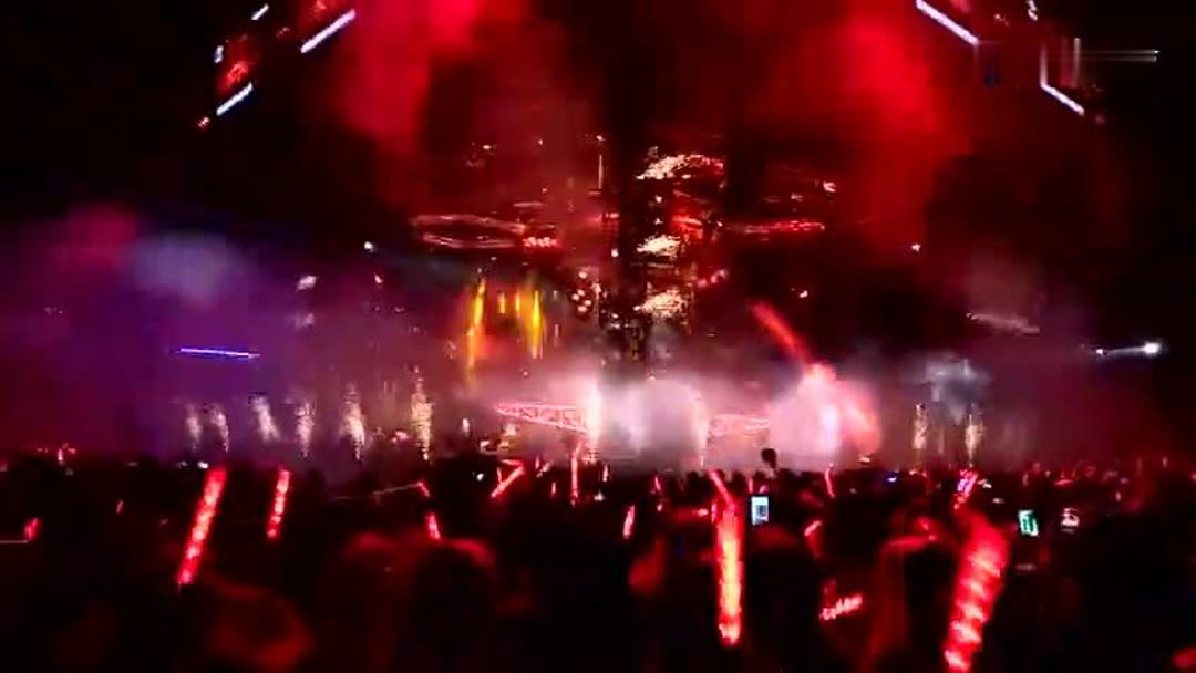 歌神张学友 2017世界巡回演唱会《饿狼传说》燃爆现场!