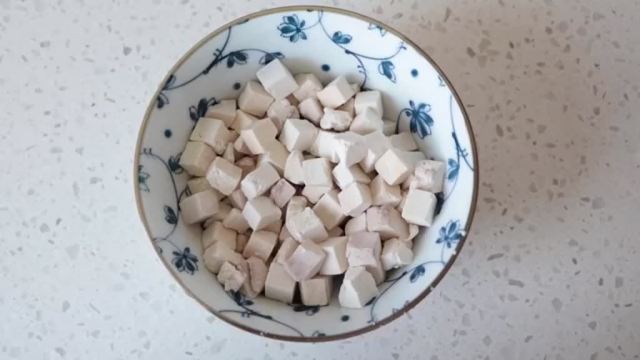 养生美味茯苓糕,做法简单,能美白抗衰老,还有宁心安神的功效