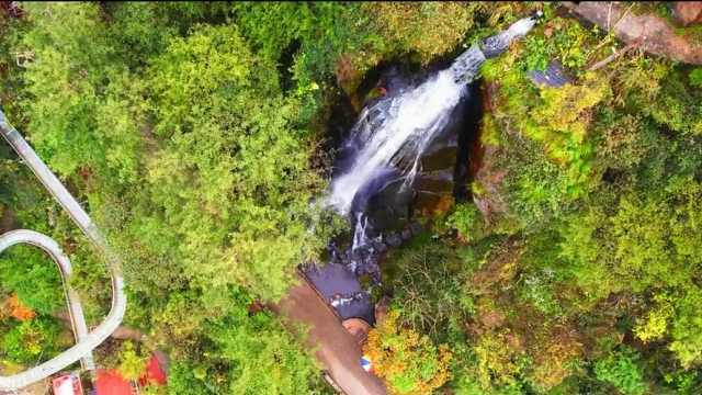 九华天池旅游景区是旅游、度假、休闲、观光的理想境地