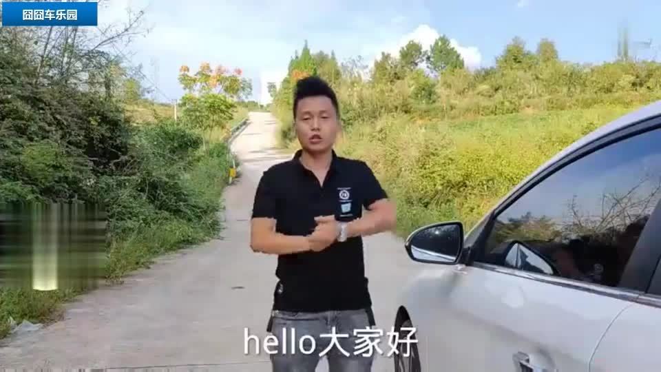 开自动挡上坡,只会踩油门就错了,老司机现场演示正确操作