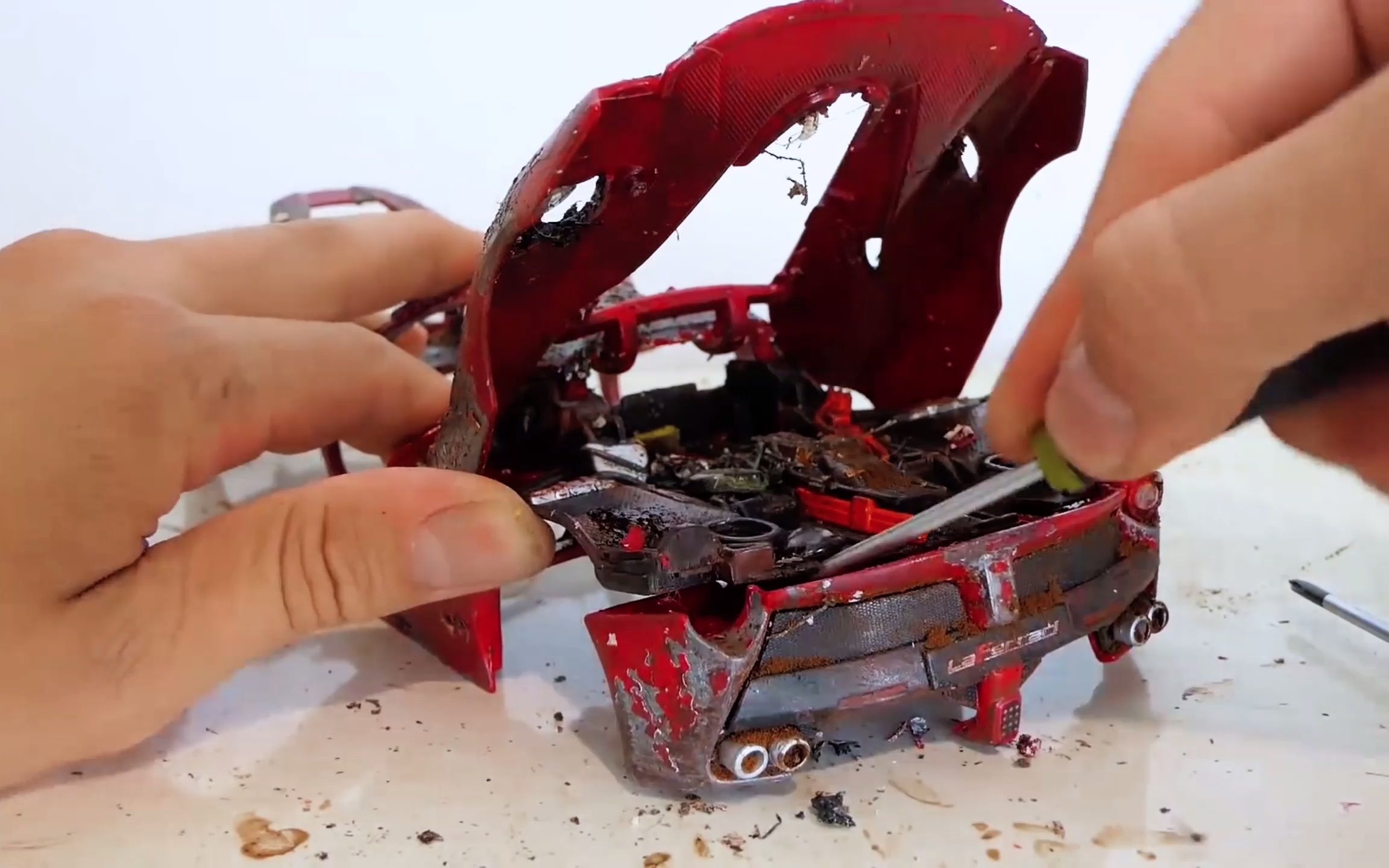 废品站5块钱收到原版法拉利车模,看看翻新后效果怎么样