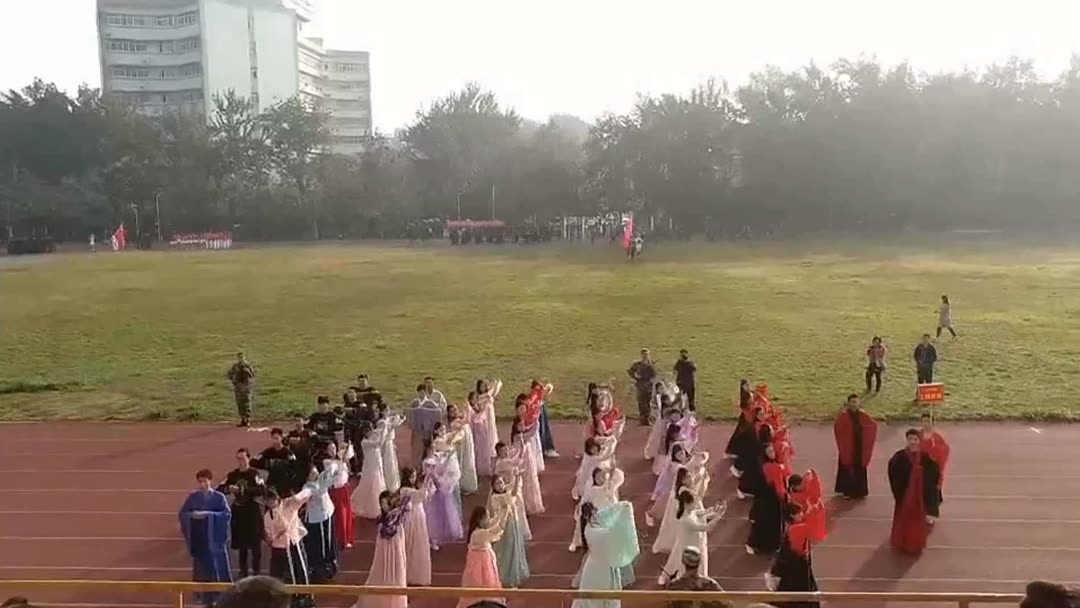 河南省郑州大学运动会开幕式汉服方阵