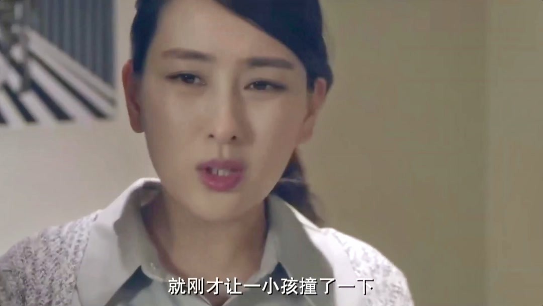 还是夫妻:孕妇挺大肚子去看闺蜜生孩子,哪料一激动站着破羊水了