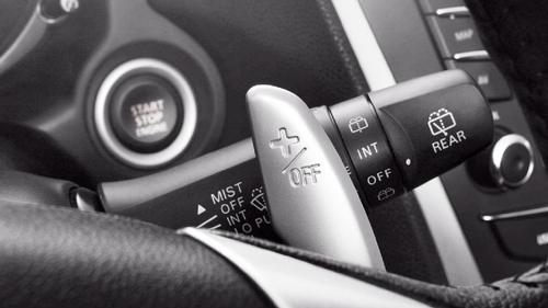 新手买车,必定要买带有这种配置的车,功能强大又实用,很不错