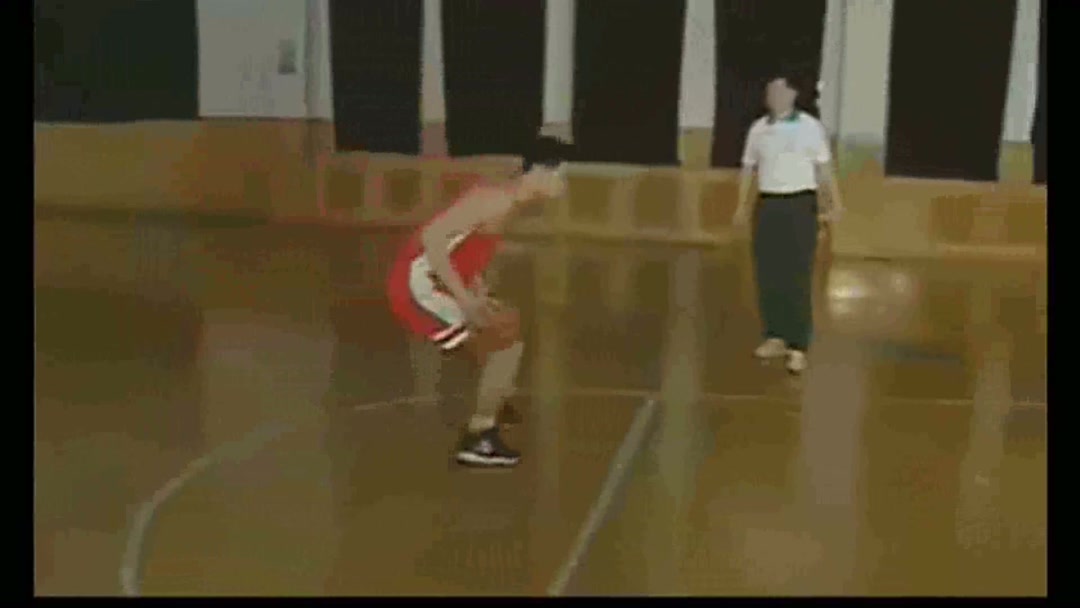 篮球教学视频 篮球运球过人技巧