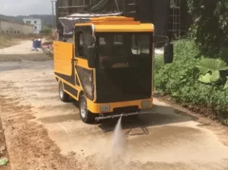 广东厂家小型电动洒水车视频