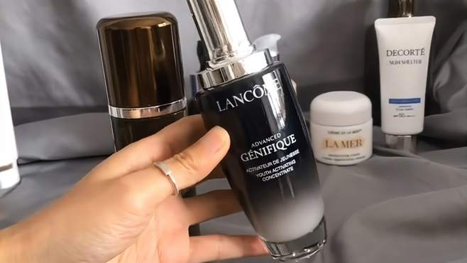 兰蔻小黑瓶黑底精华液的正确使用方法