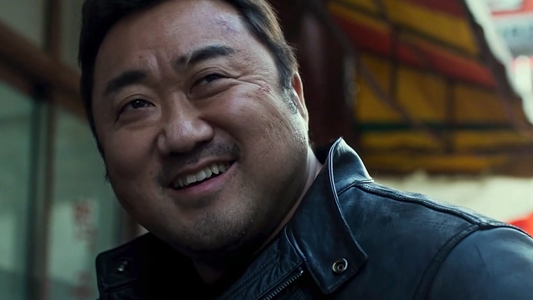 五分钟看完动作电影《犯罪都市》,马东锡实力单挑黑帮老大!