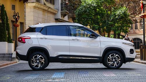 手动挡跌至5.5万!6万最值得入手的3款SUV,油耗6.2L,公认开不坏