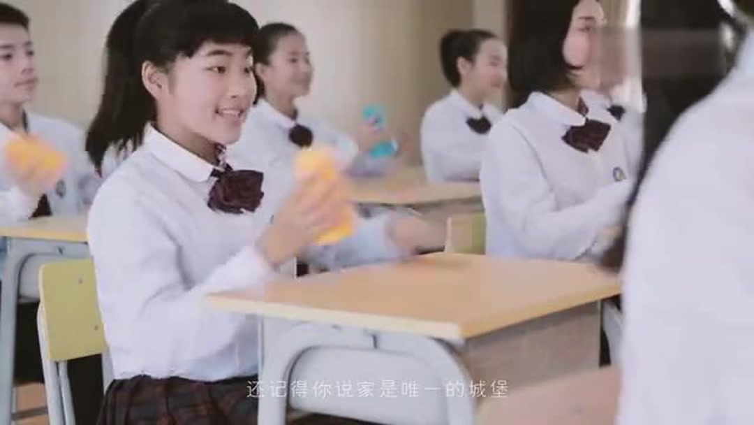惊艳!厦门六中合唱团用杯子敲出稻香