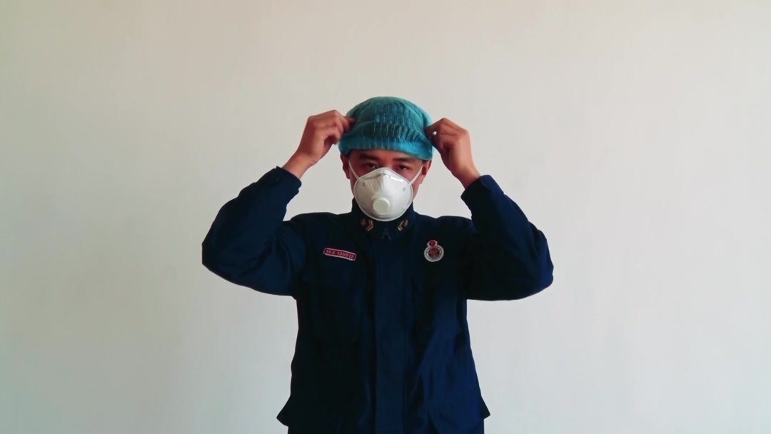 防护服的穿脱流程