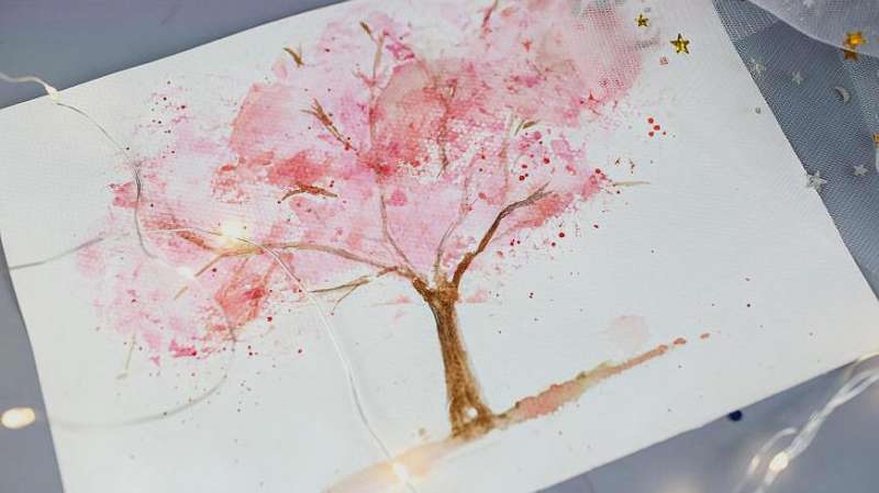 创意绘画:教你用吸油纸画一颗浪漫的樱花树