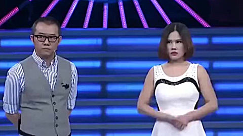 非你莫属:老板炫耀自己身价30亿,女老总怒怼:你知道我有多少钱吗?