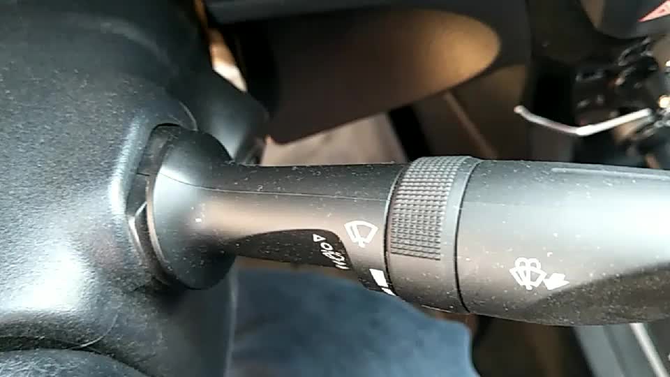 雨刷控制拨杆实拍【来自懂车帝车友圈】