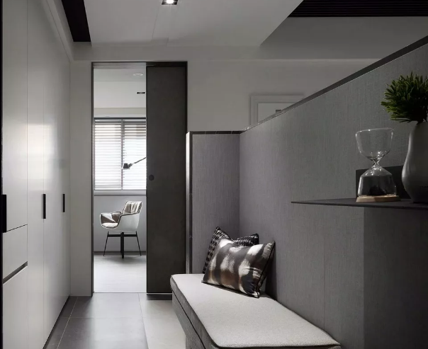 100平方米三室一厅现代简约装修案例分析,大气优雅!