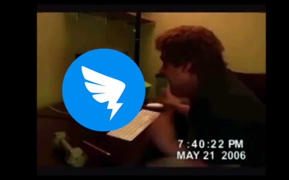 当你玩游戏时出现钉钉