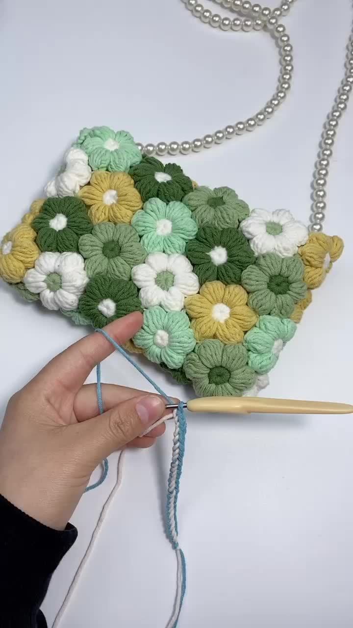 手工钩针编织diy泡芙花包