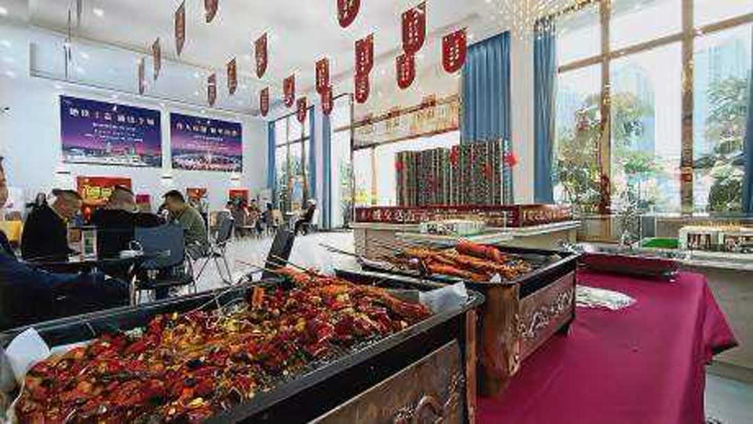 广西南宁,大学路安置房,看房还有烧烤吃,服务真好!