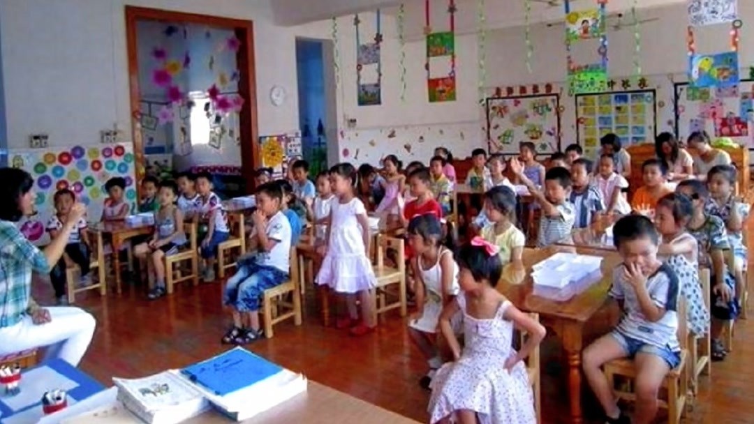 幼儿园点名册走红,7成家长能找到自家娃的名,网友:熟悉的配方