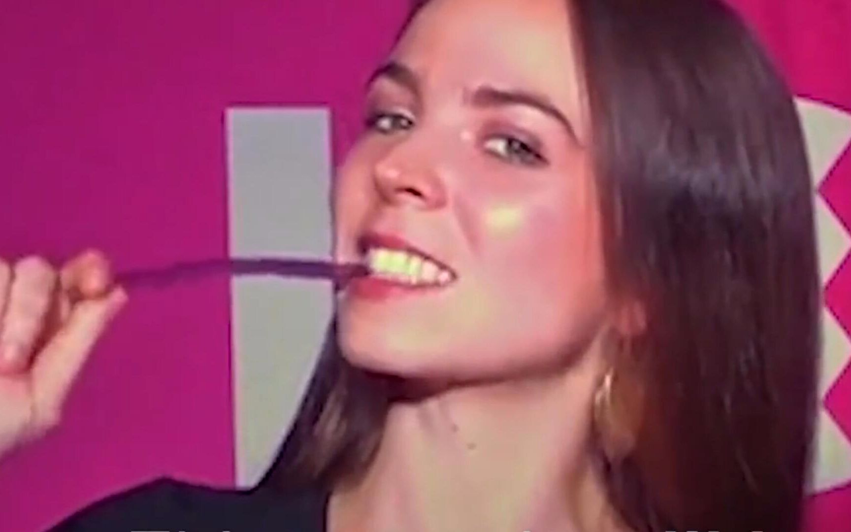 妹子发明能当零食吃的吸管,饿了可以填饱肚子