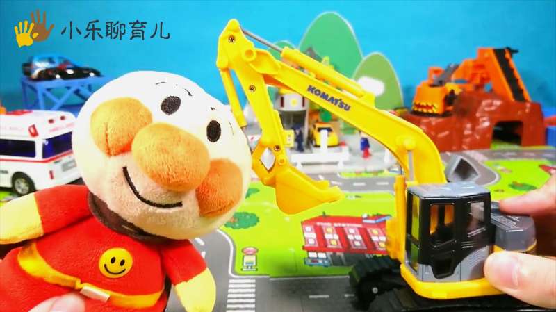 面包超人玩具动画,和细菌小子找来了很多玩具车,认识各种挖掘机