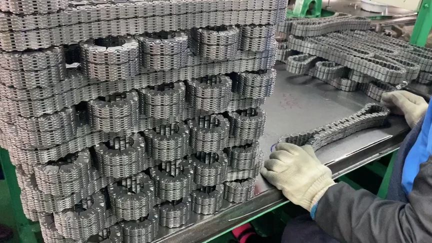 @输送机 传送带 链条 齿轮 流水线 网带:齿形链条传动优点为实