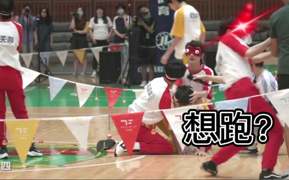 【TF家族三代邓佳鑫小时候有多可爱】