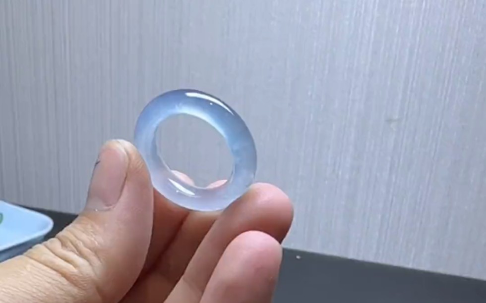 一下就精神了 冰紫戒指#翡翠 #制作过程 #翡翠戒指 #珠宝首饰 #创作...