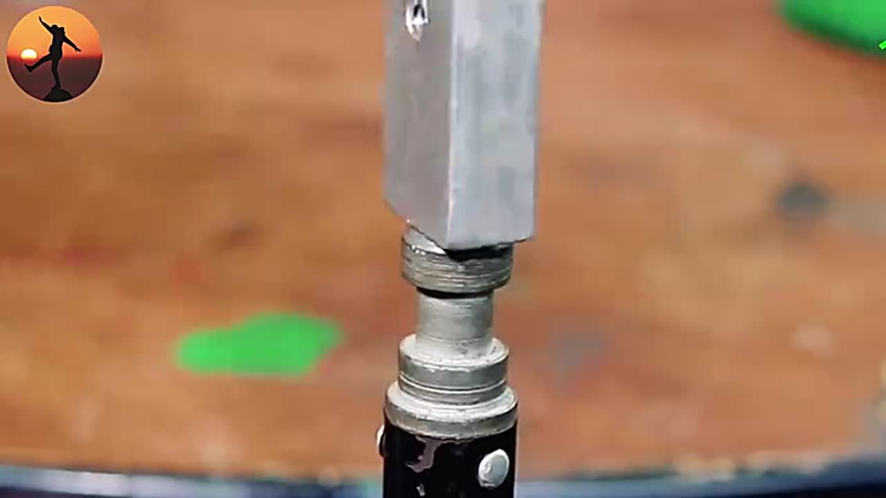 没想到弹簧还有这个作用,问题解决了,很实用