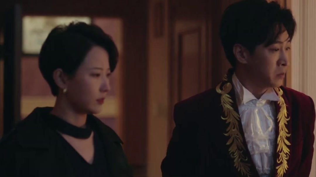 《入住请登记》冯不同带女人看房间 不料杨高正在酣睡