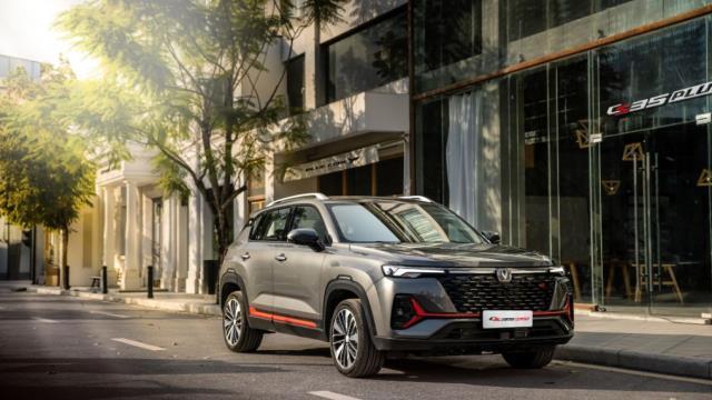 预售9.59万起,明日座驾全新长安CS35PLUS不容错过