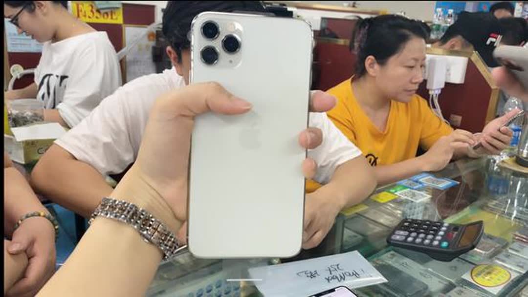 华强北二手苹果11pro来啦,这么便宜的价格,是原机还是二修机?