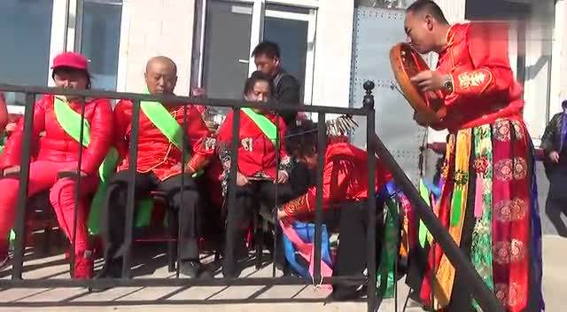 萨满大神、九月九仙道盛杰给徒弟开马办(第一段)