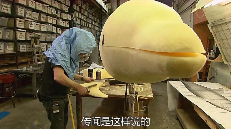 鲨鱼周:科学家制作仿真海豚模型,人类的好朋友能吓跑鲨鱼吗?