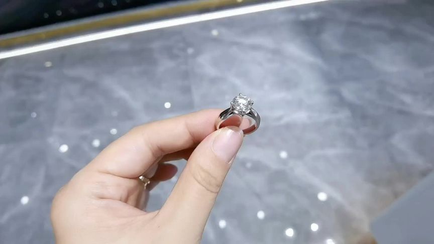 #钻石戒指 #珠宝高端定制 #抚顺珠宝售后维修 2克拉钻戒改款