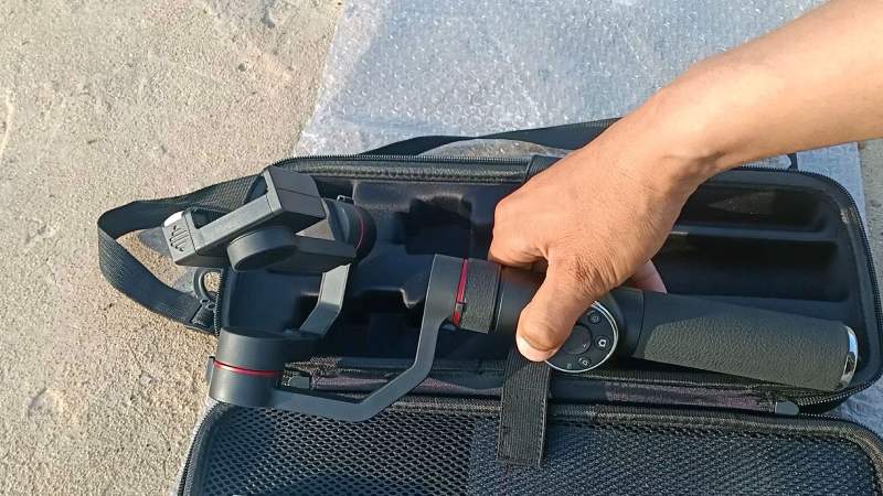 为了提升拍视频画面稳定达到要求狠心购入一台云台稳定器