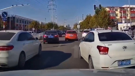 行车记录仪:现代车主好嚣张,你应该庆幸,遇到的是个善茬!