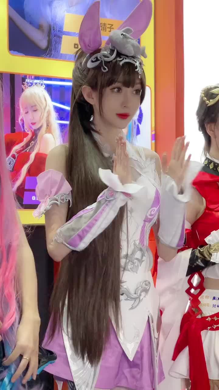 小舞从动漫里走出来了吧