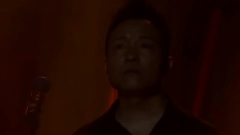 许巍“此时此刻”巡回演唱会高清,感觉许巍有一种让人平静的魔力