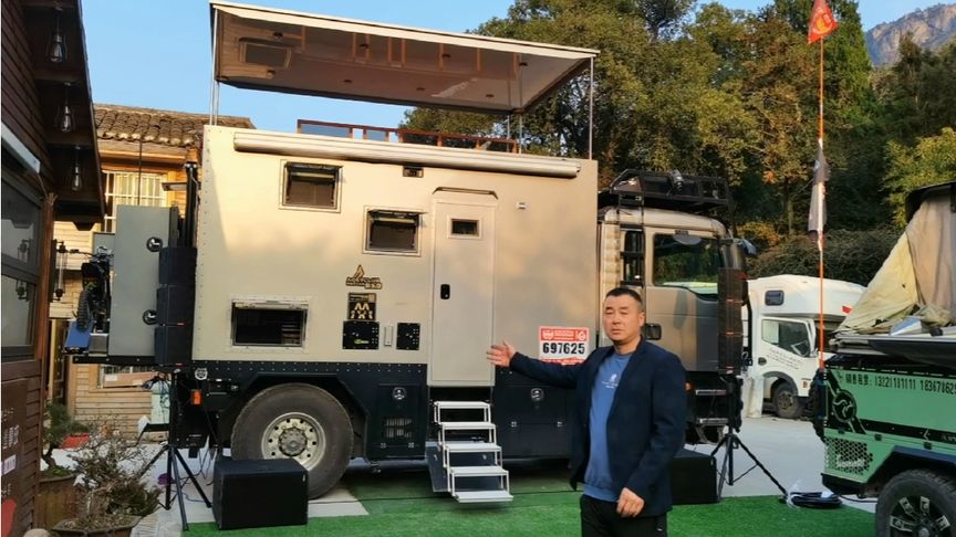 房车该有的生活,重汽汕德卡越野男人的选择!