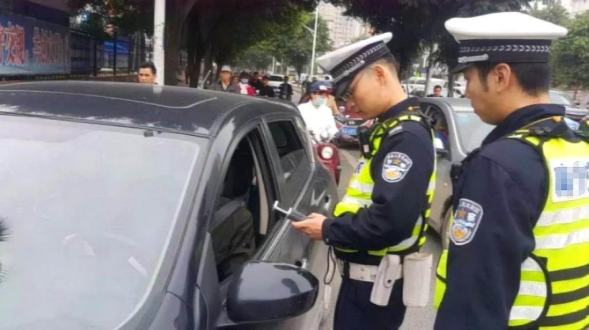 安装行车记录仪也会被扣12分?交警:忽略这一步,不罚你罚谁?