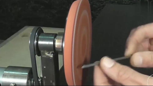 牛人自制一台砂轮机,比买的好用,成本也高多了