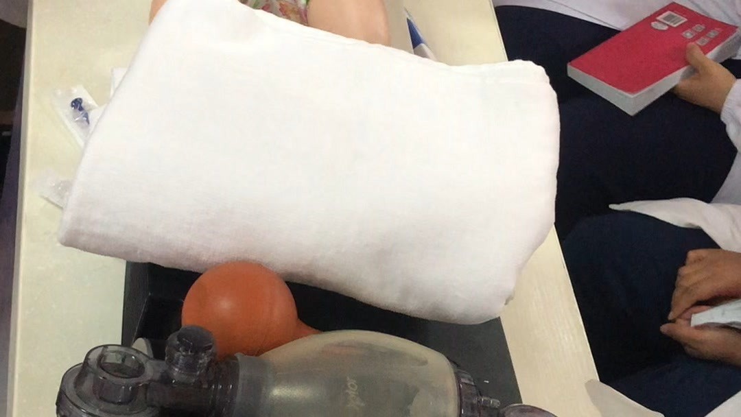 新生儿心肺复苏视频