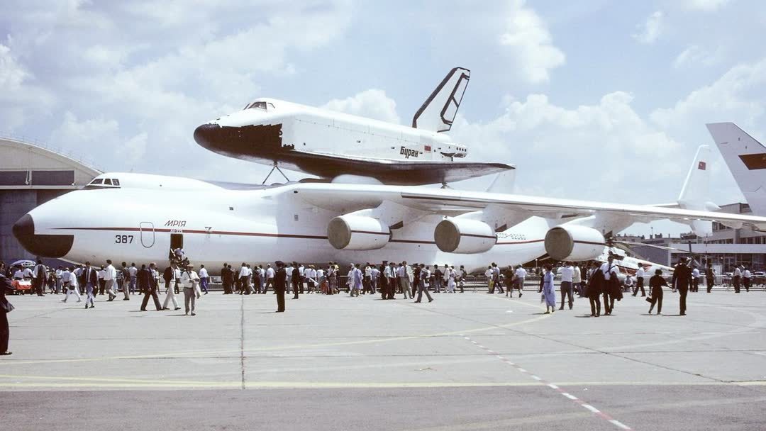 能运地铁能运飞船,这些世界顶级的超级空中堡垒让人望而生畏
